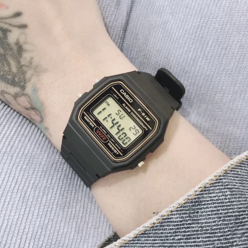 Man Digital Watch Wr | 100% Quality | Fast Delivery | Shopee Malaysia
