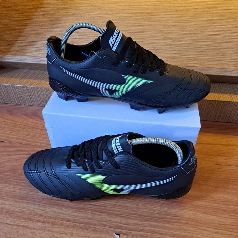Sepatu sepak Bola Neo Morelia Mizuno | Shopee Malaysia