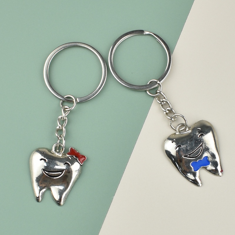 2 Metal Teeth Model Keychain Hanging Teeth Keychain Smiling Face ...