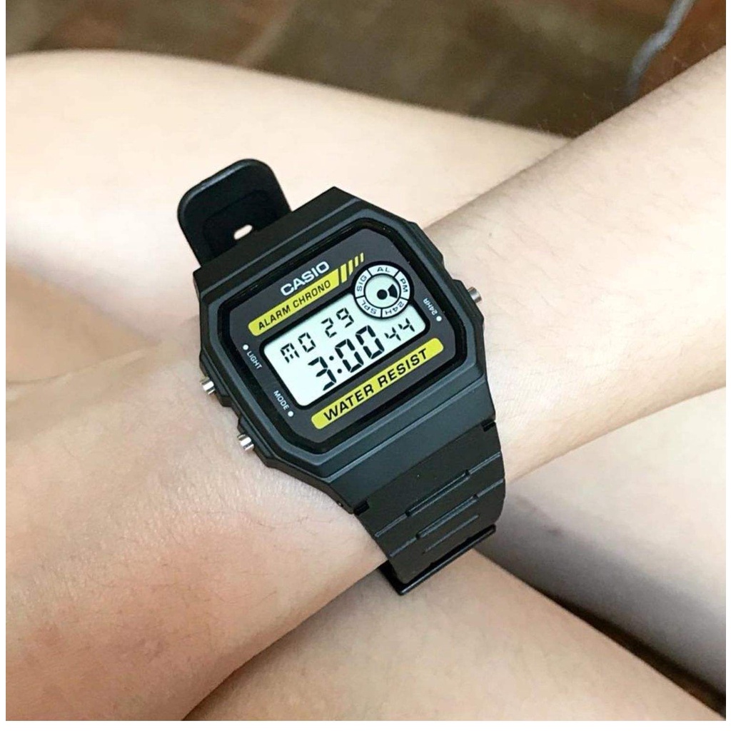 Man Digital Watch Wr | 100% Quality | Fast Delivery | Shopee Malaysia