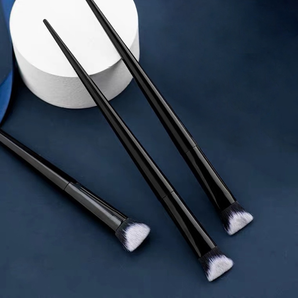 HOT Concealer Brush on Both Sides Slope Brush Dark Circle Acne Mark ...