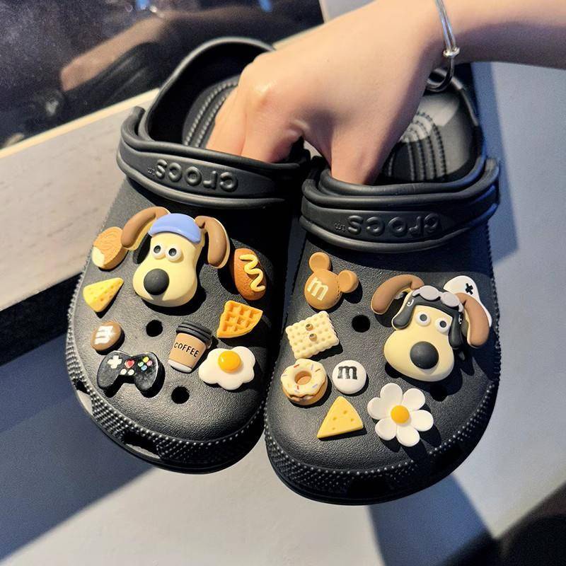 Cartoon Walldog Jibz Cro Shoe Charms Set Repair Dog Shoe Flower Patch ...