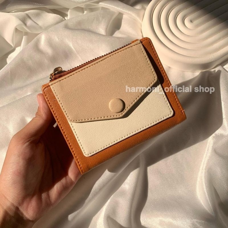 Aura Xavier folding wallet | Folding women's wallet | Card wallet ...