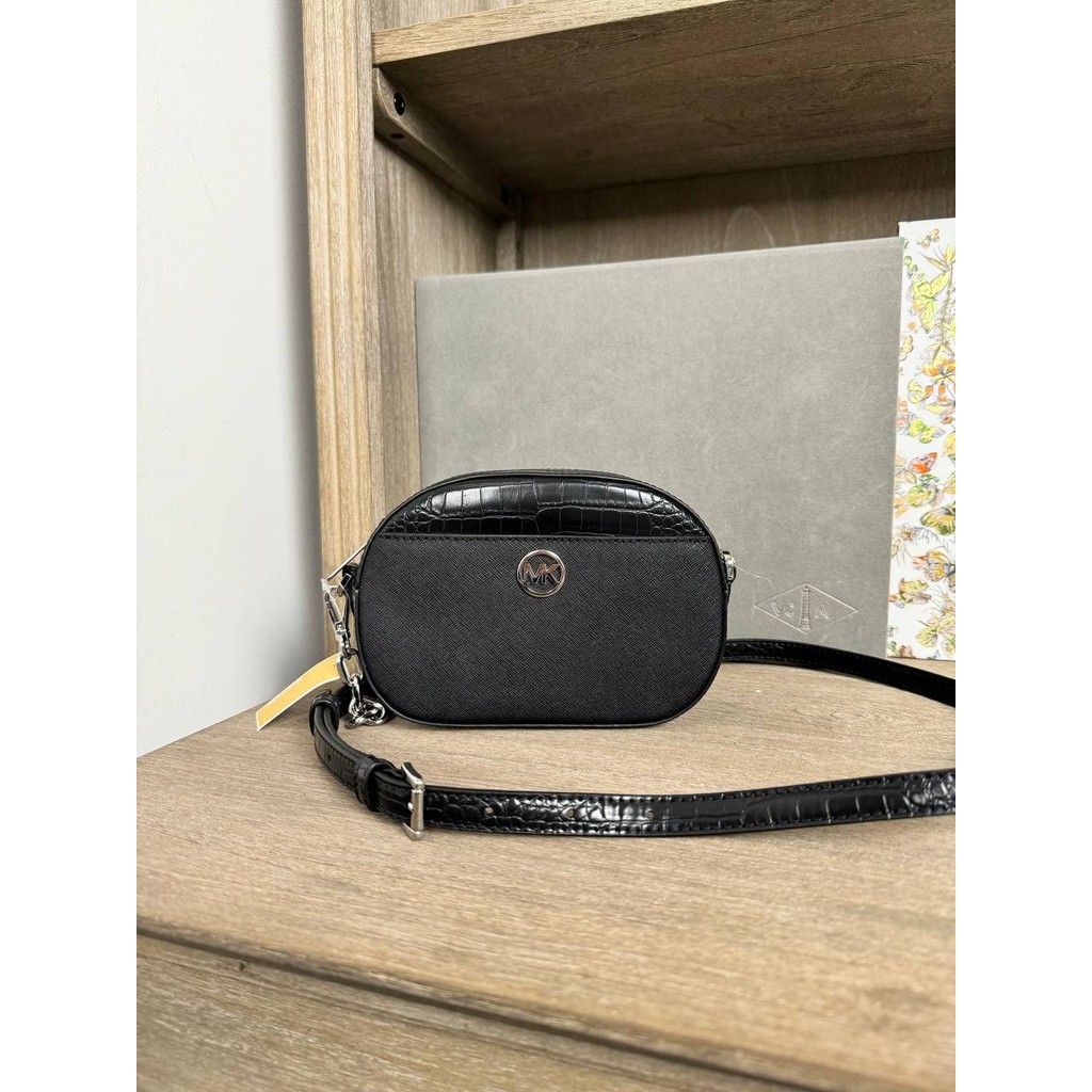 MK Jet Set Glam Small Front Pocket Oval Crossbody in Black (SHW ...