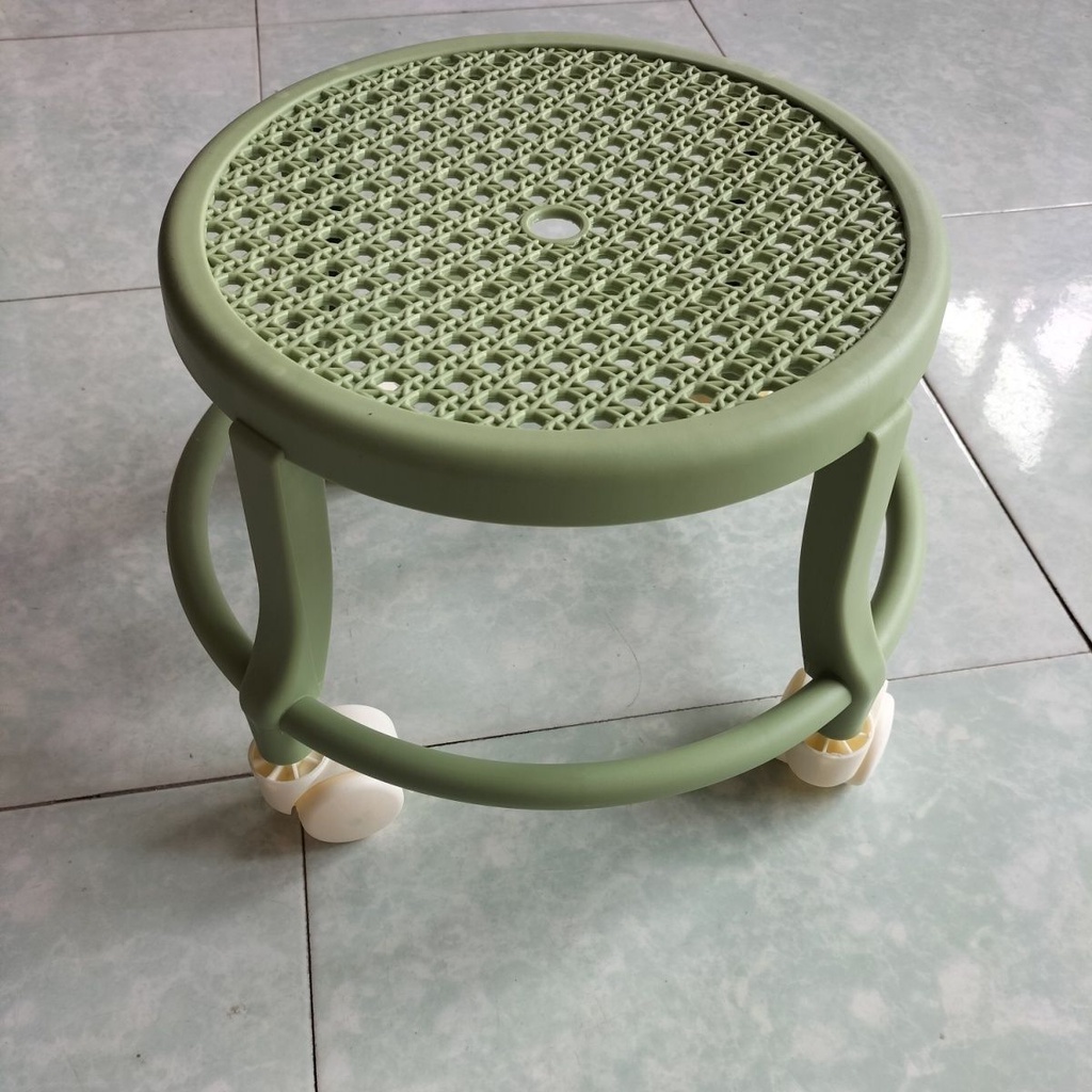 Pulley Low Stool Round Stool With Wheel Plastic Stool Moving Stool ...