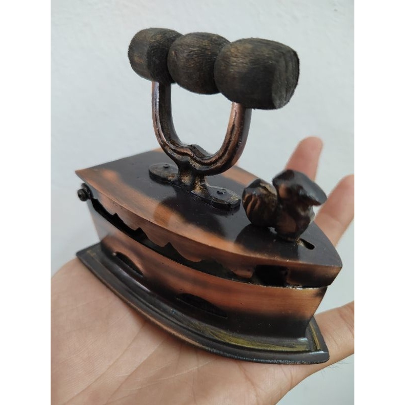 [Mini Size] Seterika Tradisional Seterika Arang Miniature Iron Display ...