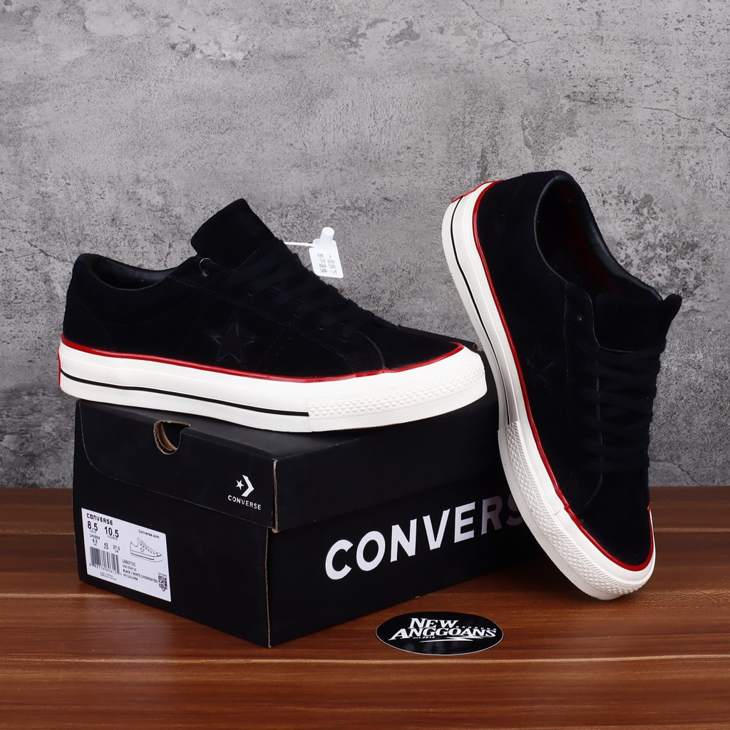 Converse X Undefeated Pro Chuck 70s One Star Kasut Suede Hitam Putih ...