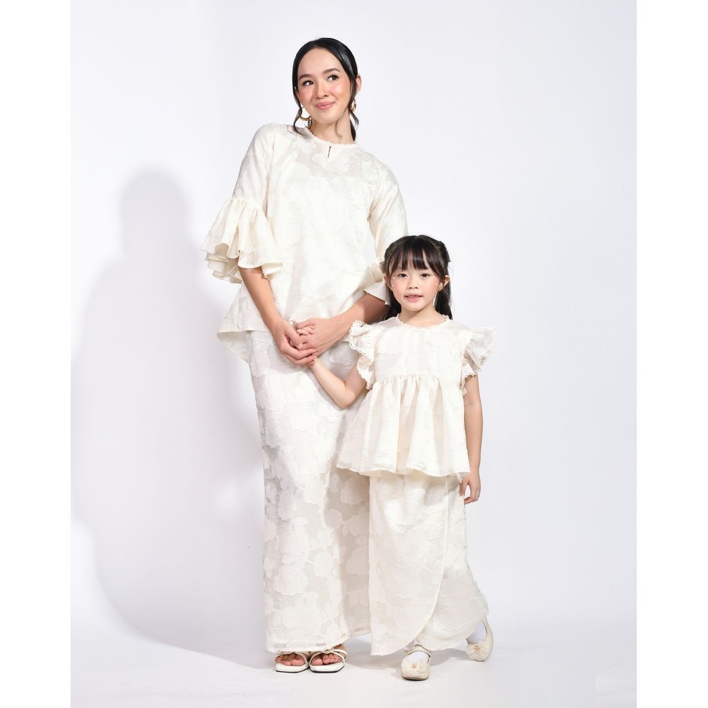 Little Melur in Ivoryyyyy | Shopee Malaysia