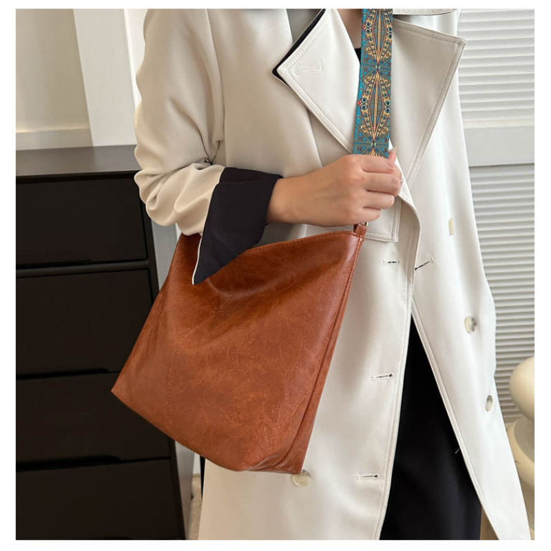 Crazy Bag Solid Color Retro Shoulder Bag New Style Large Capacity ...