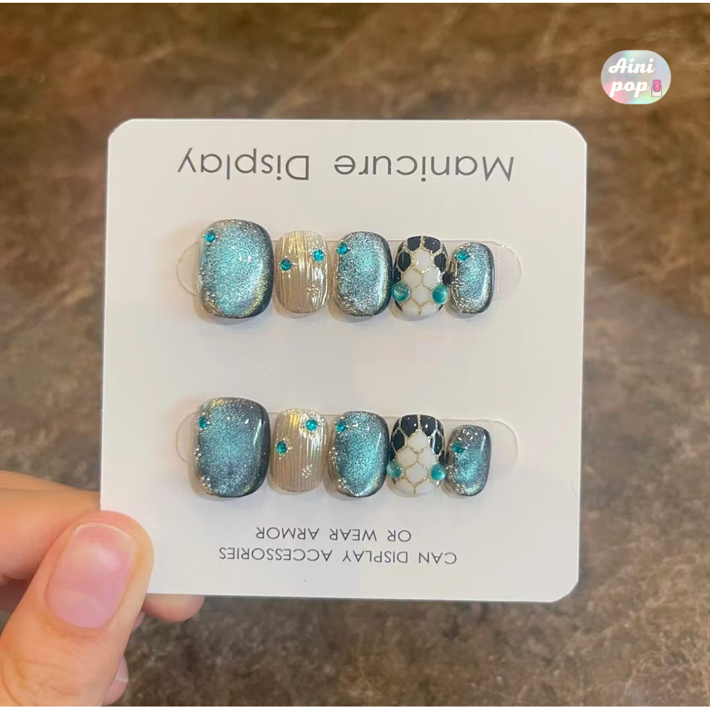 A.Cloud Pure Hand Drawing Snake Head Cat Eyes Flash White Manicure ...