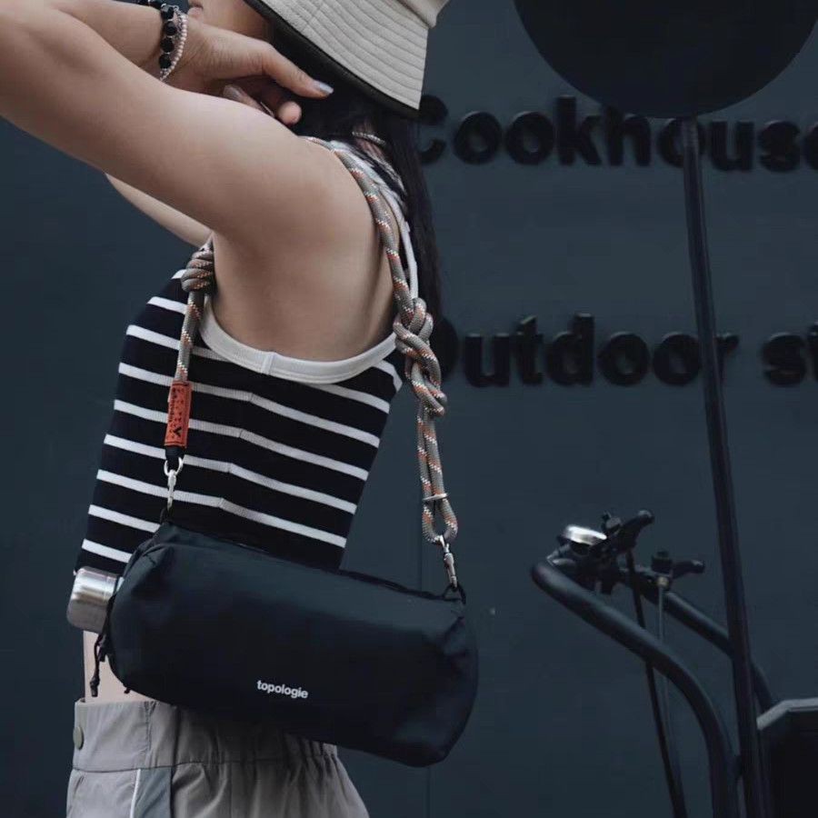 Lin Updated Same Style Mountain Series Commuter Messenger Bag Sports ...