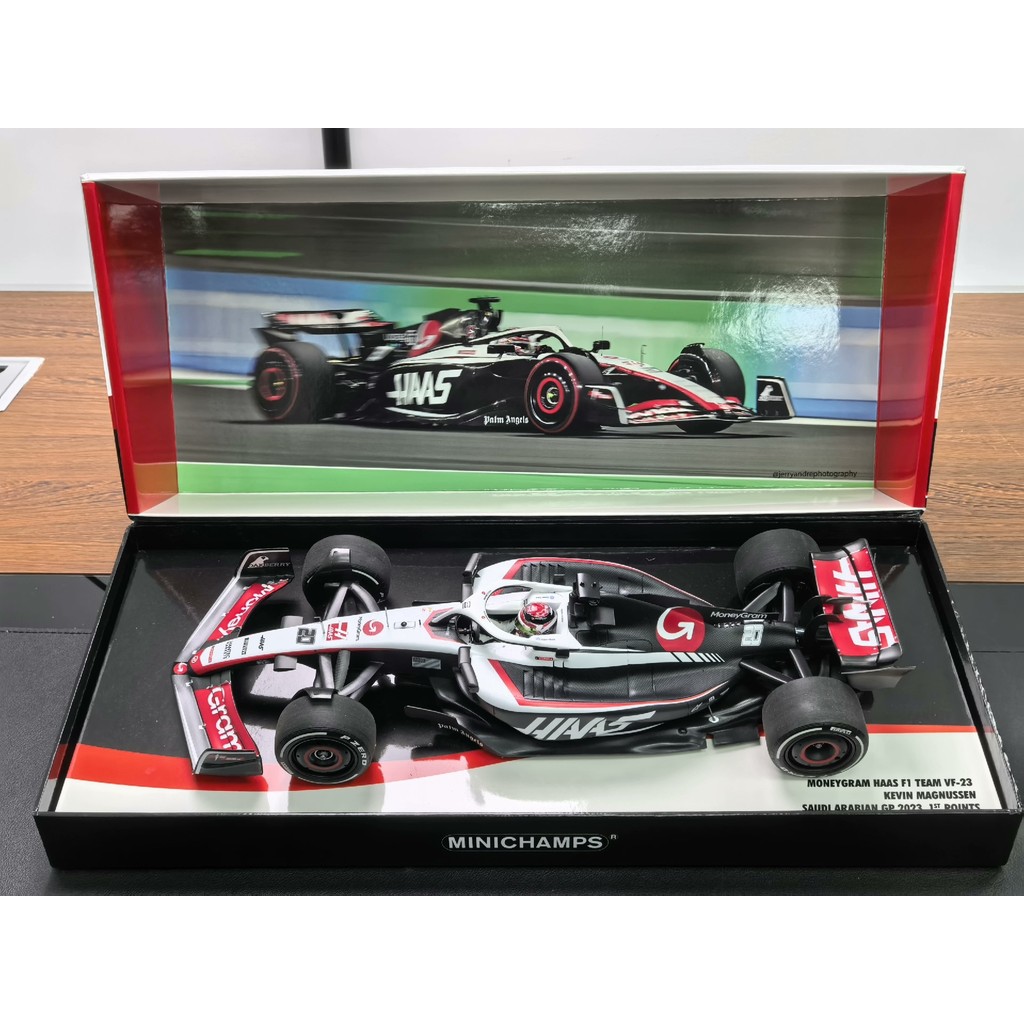 [Ready Stock] MINICHAMPS Mini Cut Pyramid Hass F1 Fleet 1/18 Racing Car ...