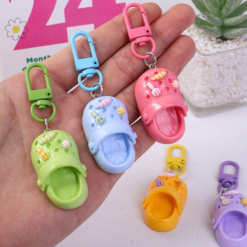 Cute 3D Mini Slipper Shoes Keychain for Women Men Beach Hole Little ...