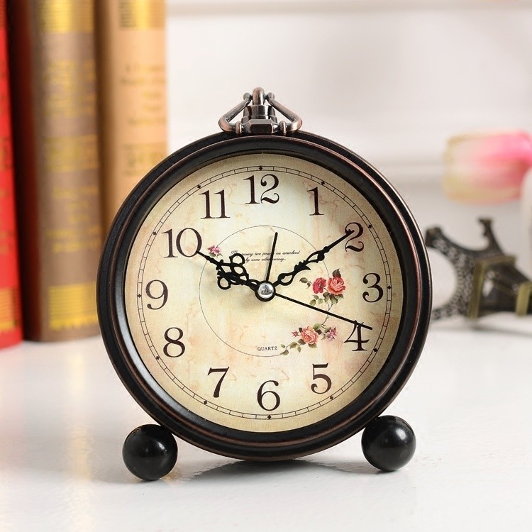 Creative Alarm Clock Mute Unique Bedside Table Clock Children Retro ...
