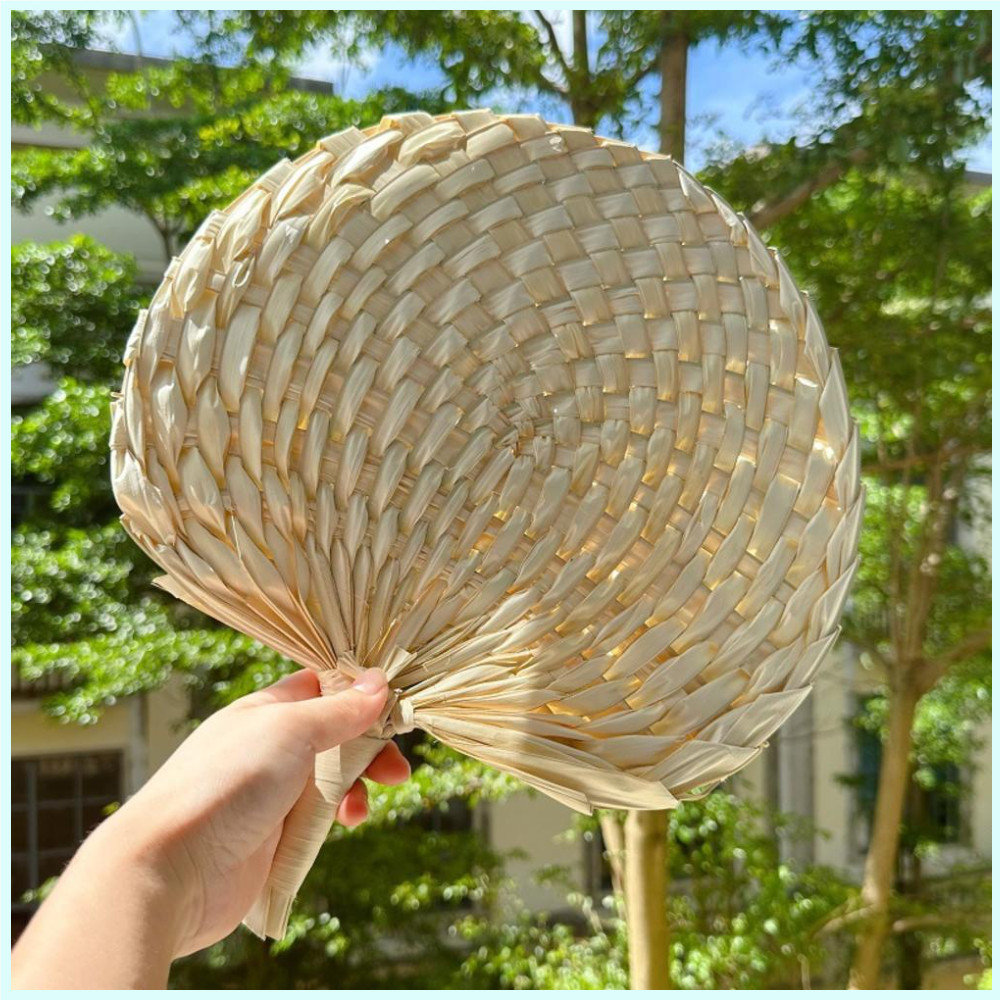 Handmade Grass Woven Fan Natural Woven Palm Leaf Aromatic Pandan Hand ...