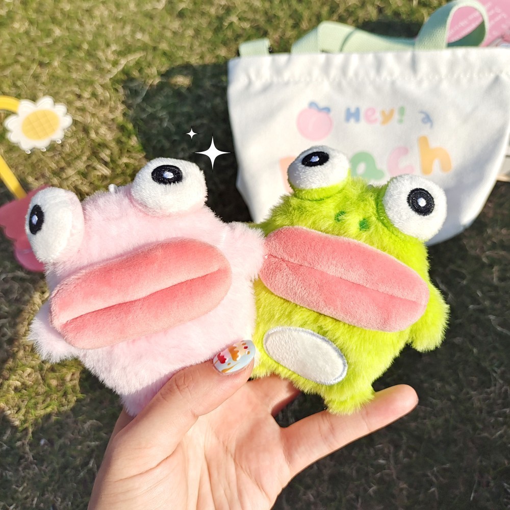 Cartoon Frog Big-eyed Sausage Mouth Pendant Couple Bag Ornament ...