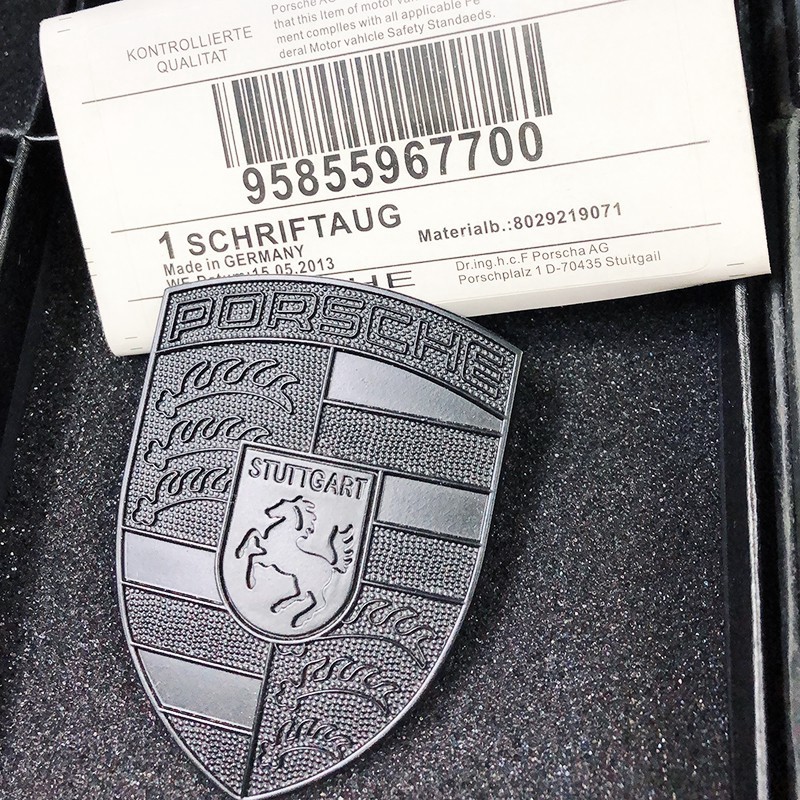 Porsche Cayenne Cayenne Keyan logo hood logo matte black gold front ...