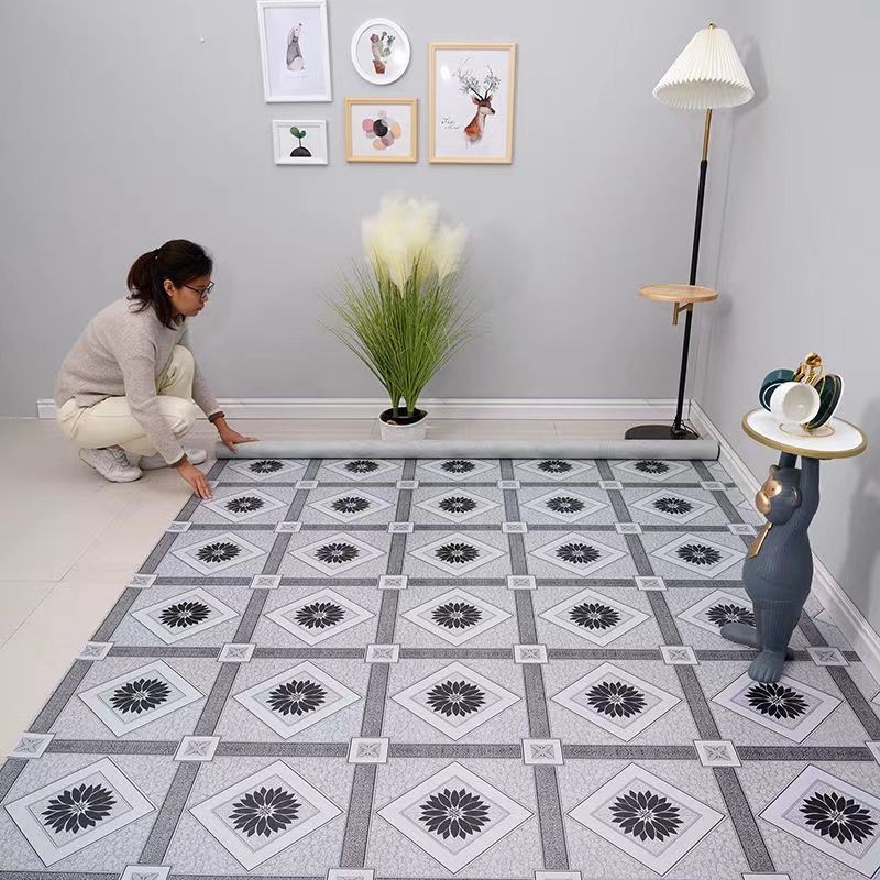 Kulit Lantai Tahan Haus Tebal Model Terkini Berturap Terus di Lantai ...