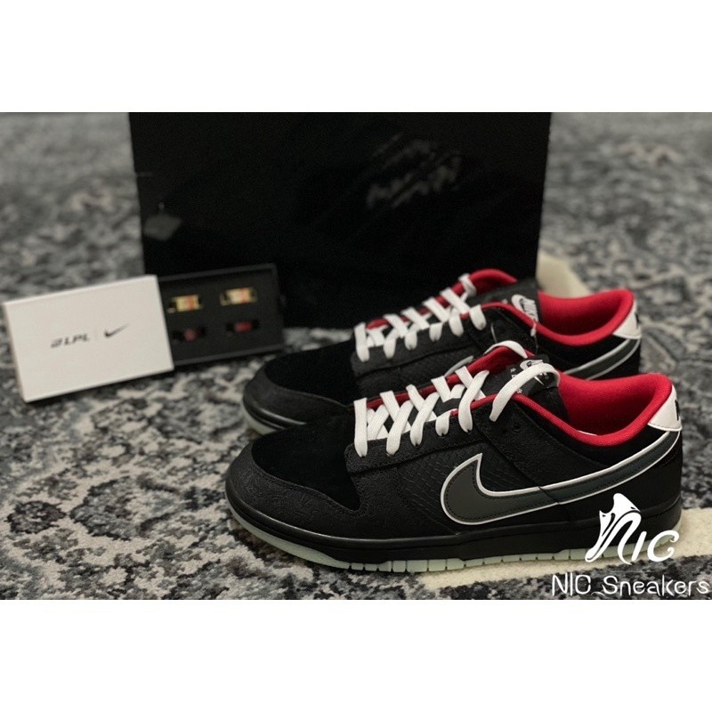 High Quality Sneakers Nike Dunk low Retro LPL Black Luminous League of ...