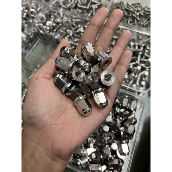 Cylinder Head Nut Block Pipe Neck Number 12 Hole 8 Mm Smooth Field Put ...