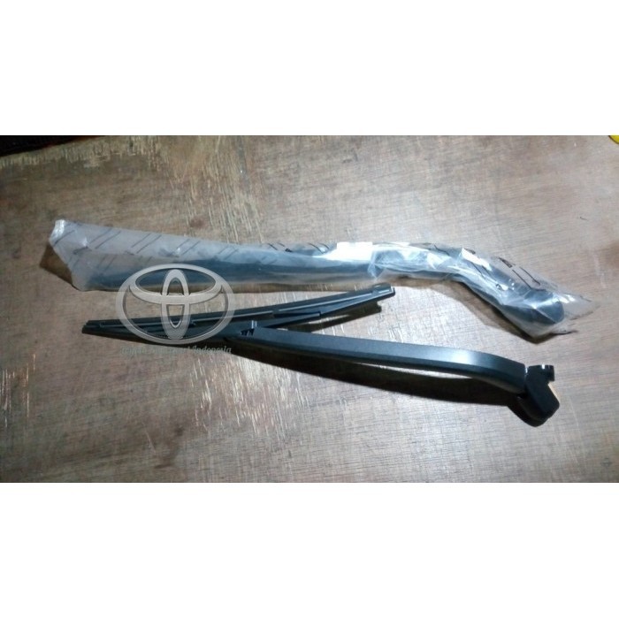 1 Complete Set of Avanza Xenia Innova Rear Trunk Wiper Arm Stem 100% ...