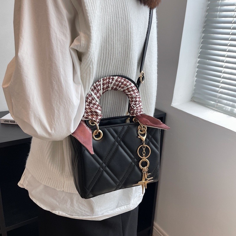 GS Women Elegant Premium PU Leather Fashion Outing Casual Travel ...