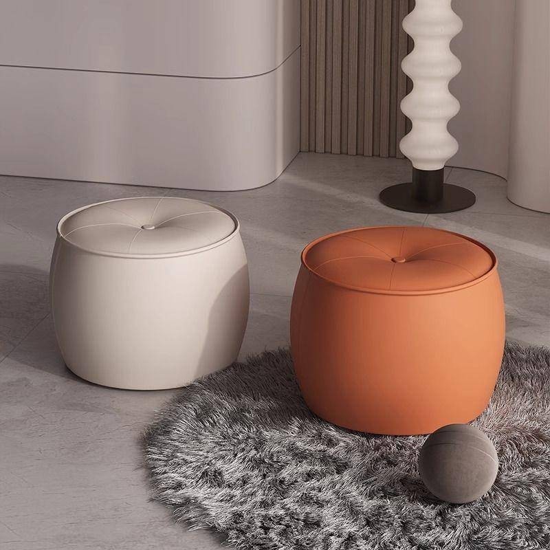 Small stool, household low stool, round sitting pier, simple shoe ...