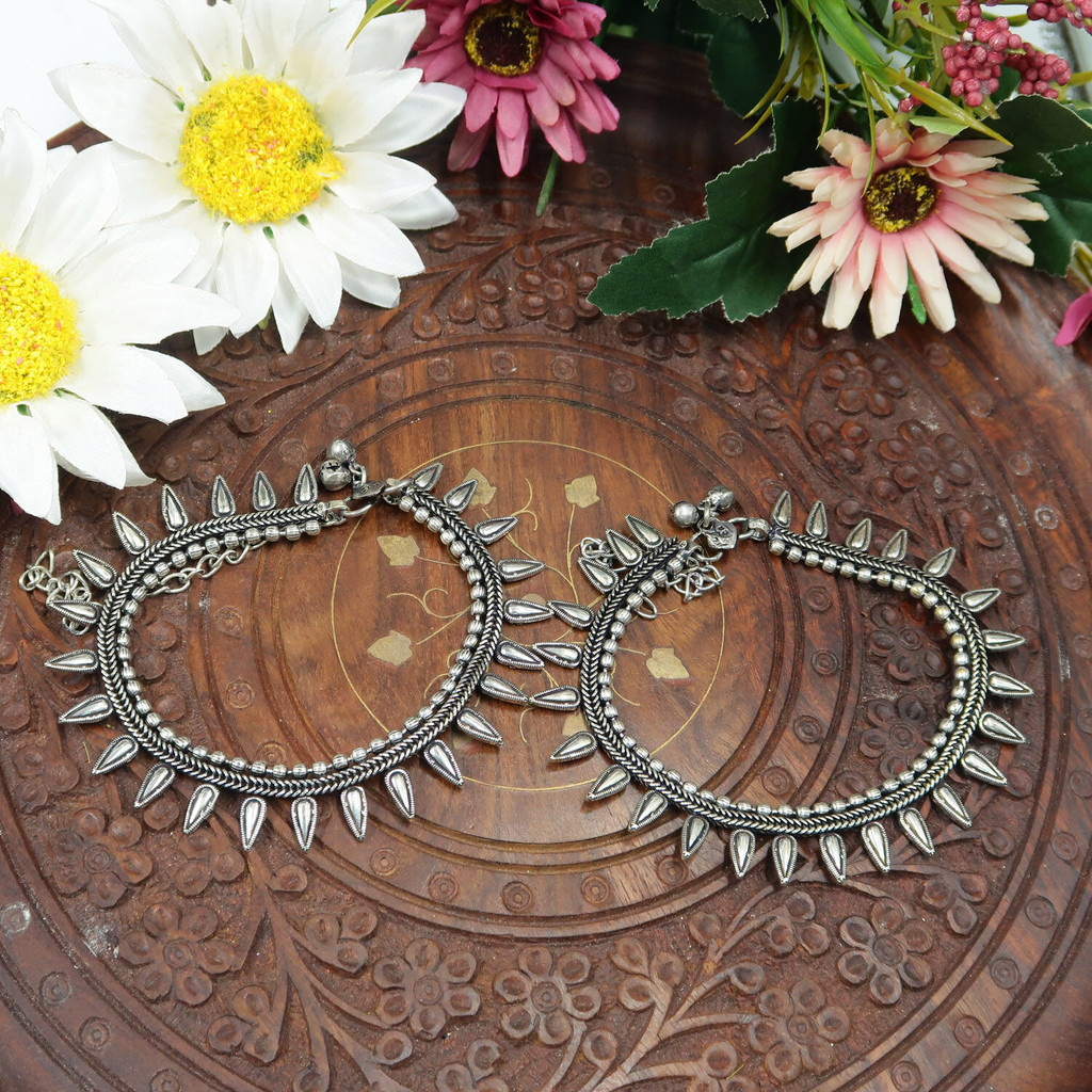 German Silver Leaf Design Simple Anklets (Pair)| Indian Kolusu | Gelang ...