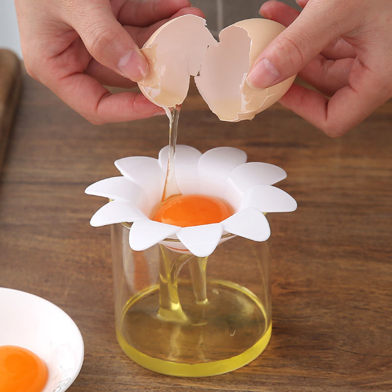 Daisy Plastic Egg Separator Egg White Yolk Divider Kitchen Gadgets ...