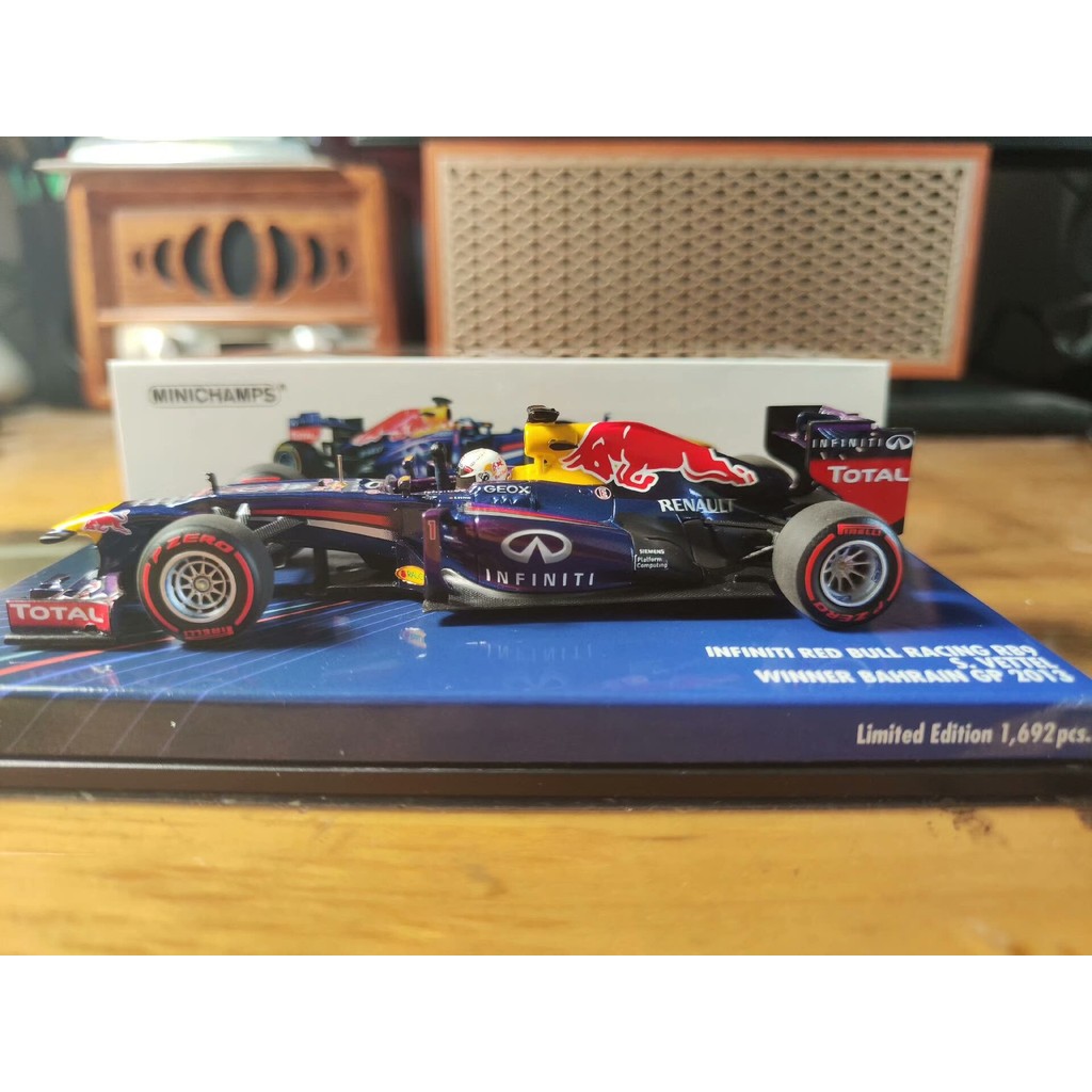 [Ready Stock] F1 Racing Car Model 1: 43 Mini Cut Red Bull RB9 Wittel ...