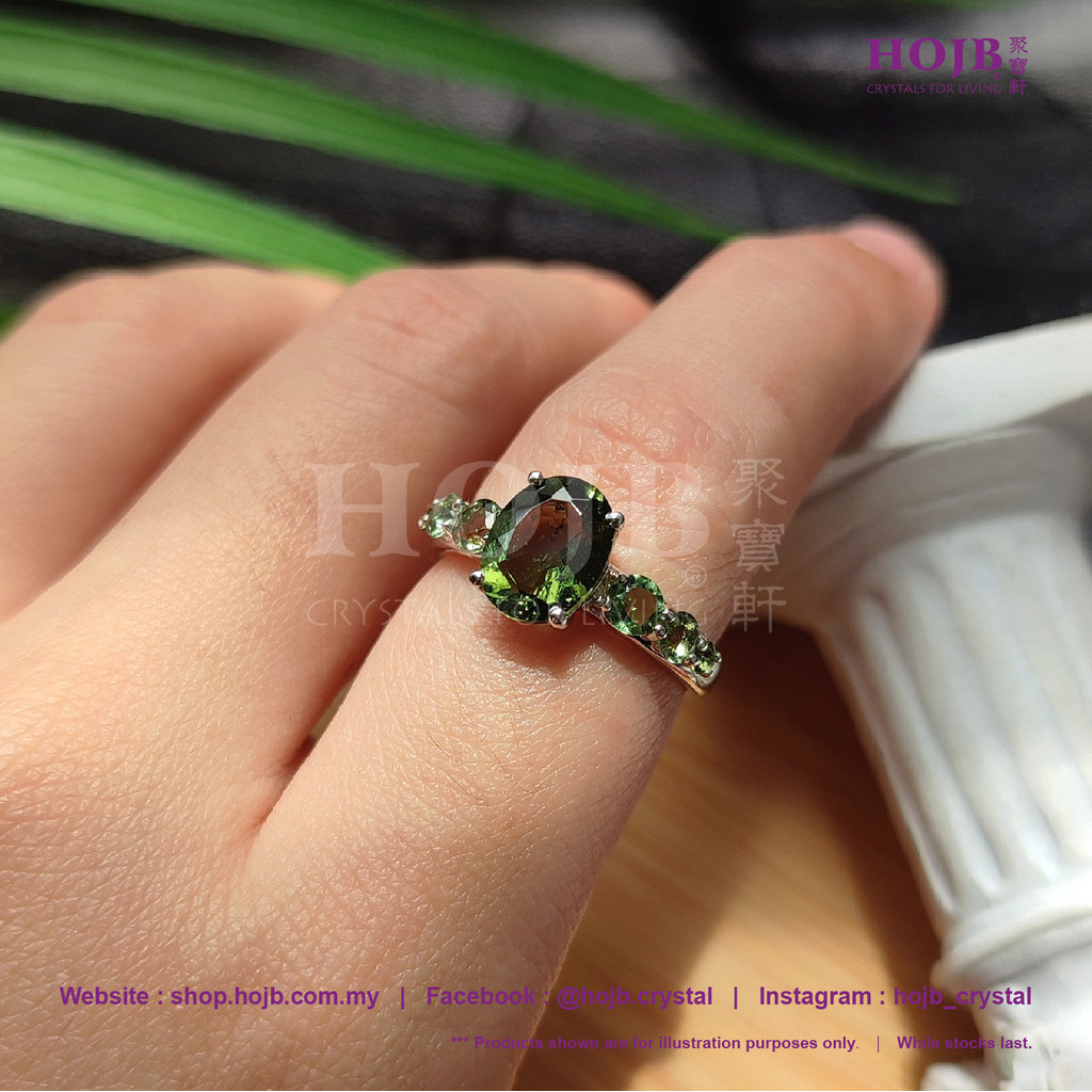 HOJB Authentic Moldavite 6A 7-Star Design S925 Silver Ring 7x9mm 聚寶軒纯正捷克流星绿陨石6A"七星连珠"S925银戒指 ...