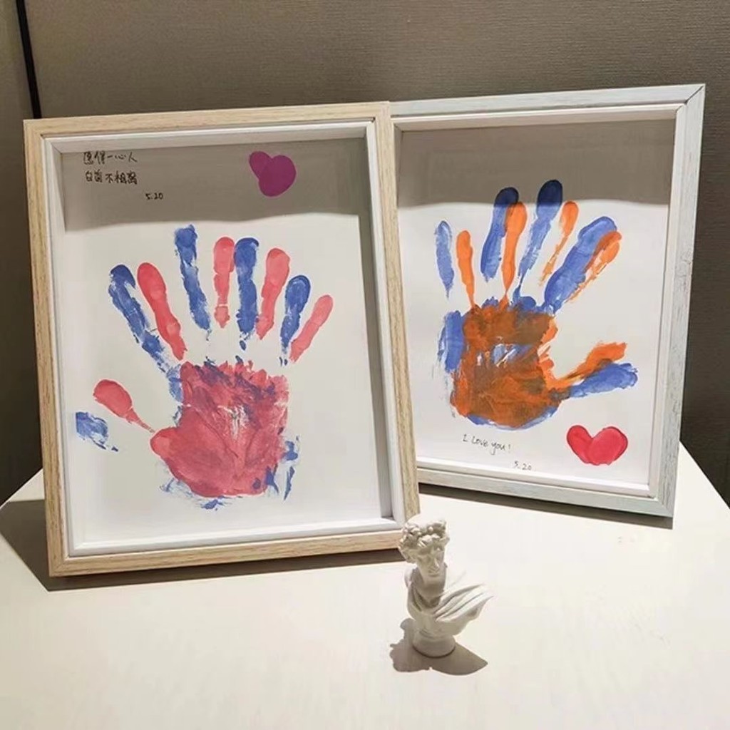 Official [12.3 Million People Collection] Couple Handprint Photo Frame ...