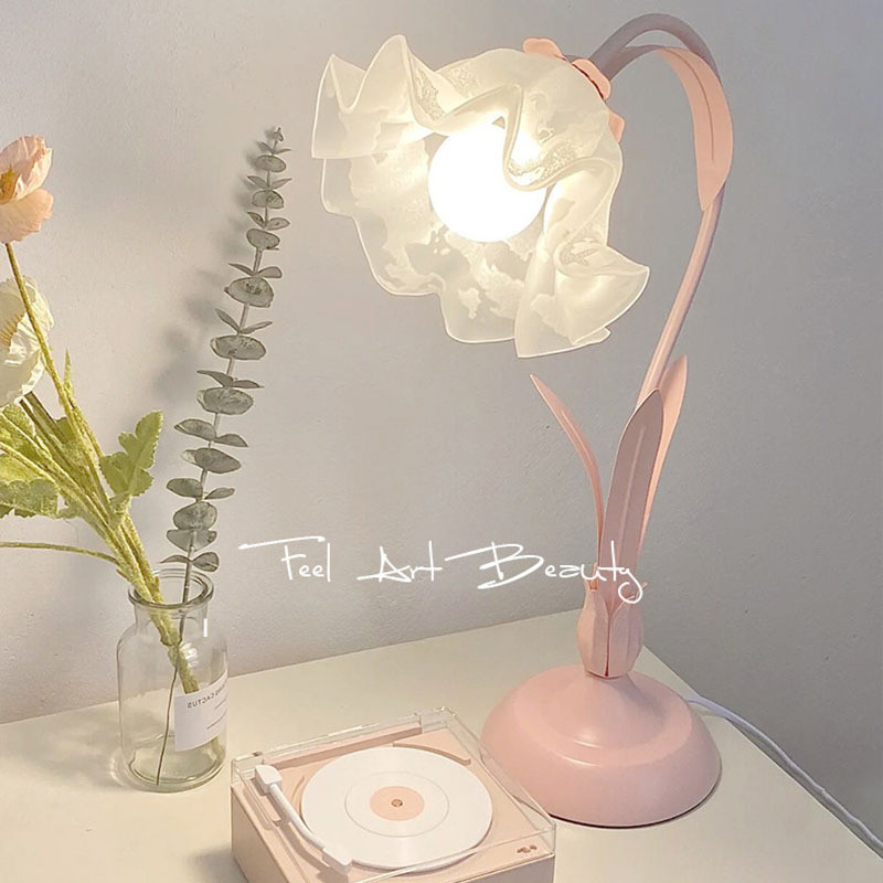Cute Flower Table Lamp European Romantic Pink Aesthetic Lamp Bedroom ...