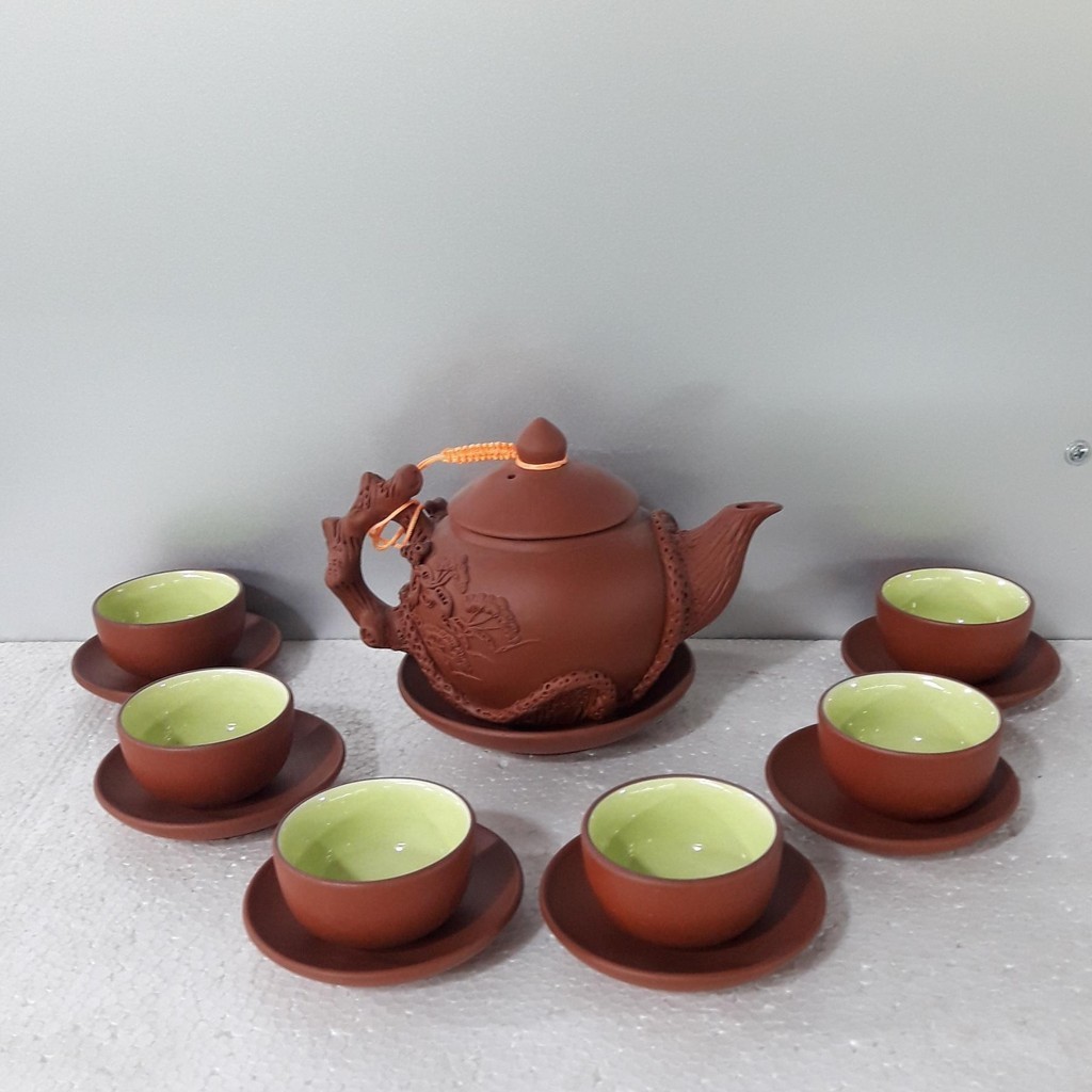 The Set Of Tu SA Bat Trang Teapots With Green Cup Lining Pattern ...