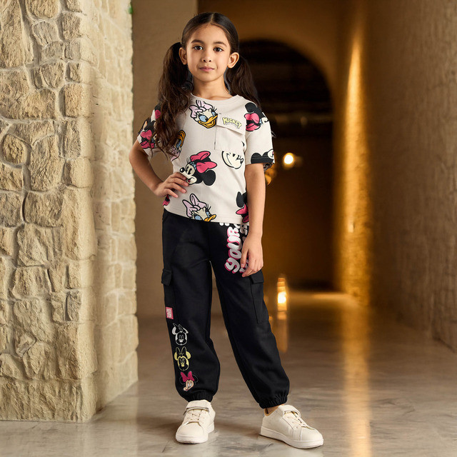 Max Fashion Minnie Mouse and Daisy Duck Print Boxy T-shirt and Joggers ...