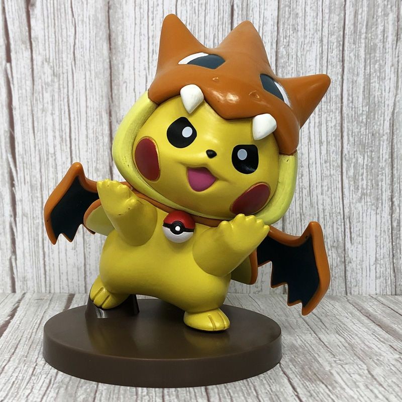 Pokémon Pokémon Pikachu COS Charizard Figure Pokemon Ornaments Gifts ...