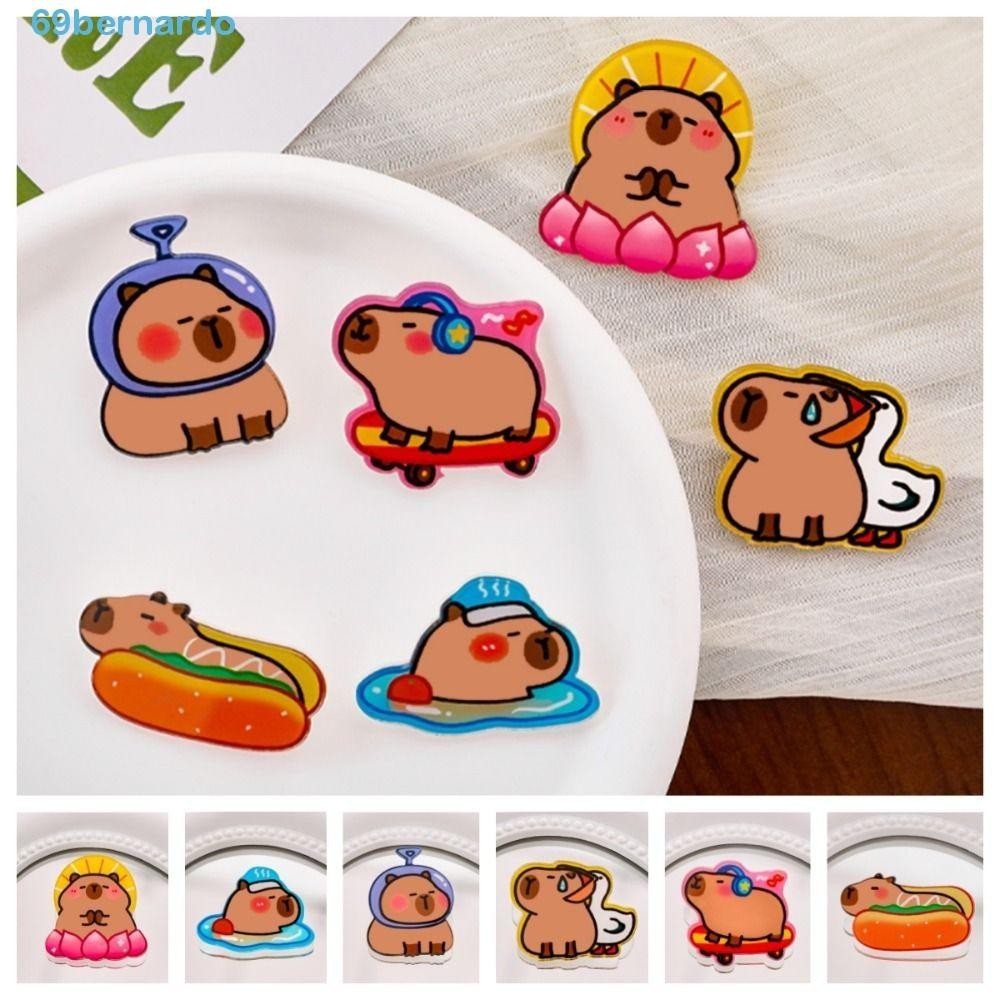 BERNARDO Acrylic Capybara Pin, Cute Breastpin Hot Dog Capybara Brooch ...