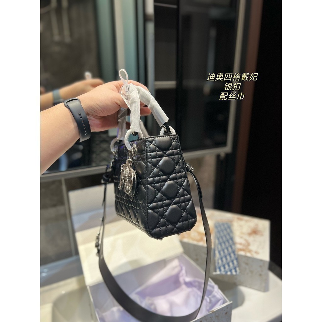 Folding Gift Box Lambskin Four Grid Silver Label "K Gold Hardware Fade ...