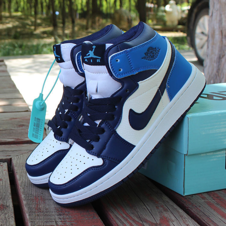 *Added new design*women and men inspired Gold TIck shoes kasut ...