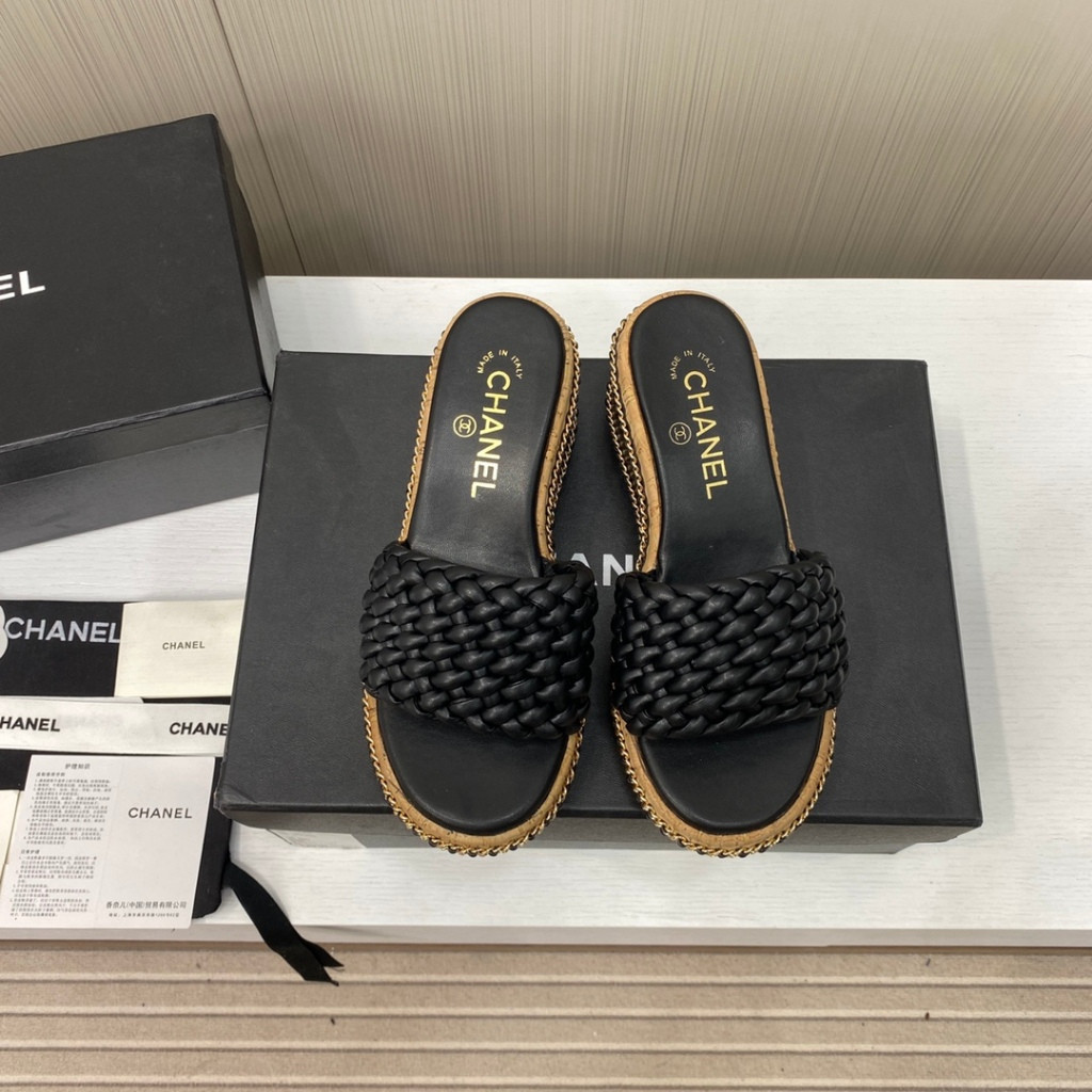 Chanel 2025 Summer New Style Thick Sole Woven Wedge Sandals Slippers ...