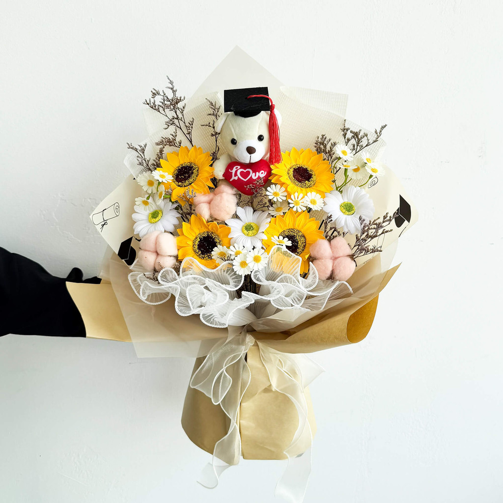 SHIOK 4 Inch Convo Bear Soap Sunflower Bouquet For Graduation ...