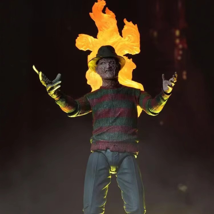 NECA A Nightmare on Elm Street 2 Freddy Krueger Deluxe Edition 3-Head ...