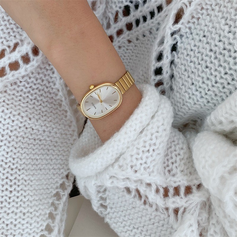 New Metallic Belt Quartz Watch Oval Dial Korean Style Women's Watch ...