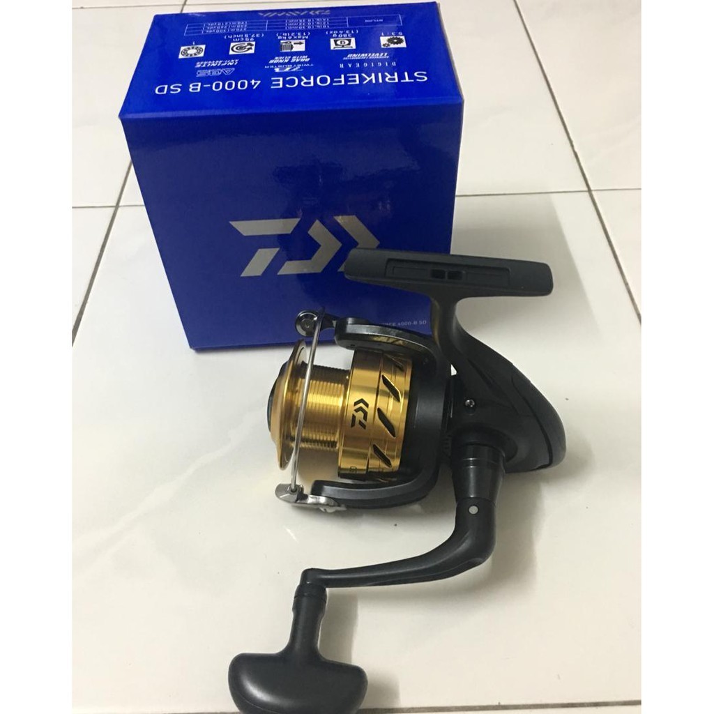 🔥OFFER🔥 DAIWA STRIKEFORCE 1000/ 2000/ 2500/ 4000 Fishing Reel Mesin ...