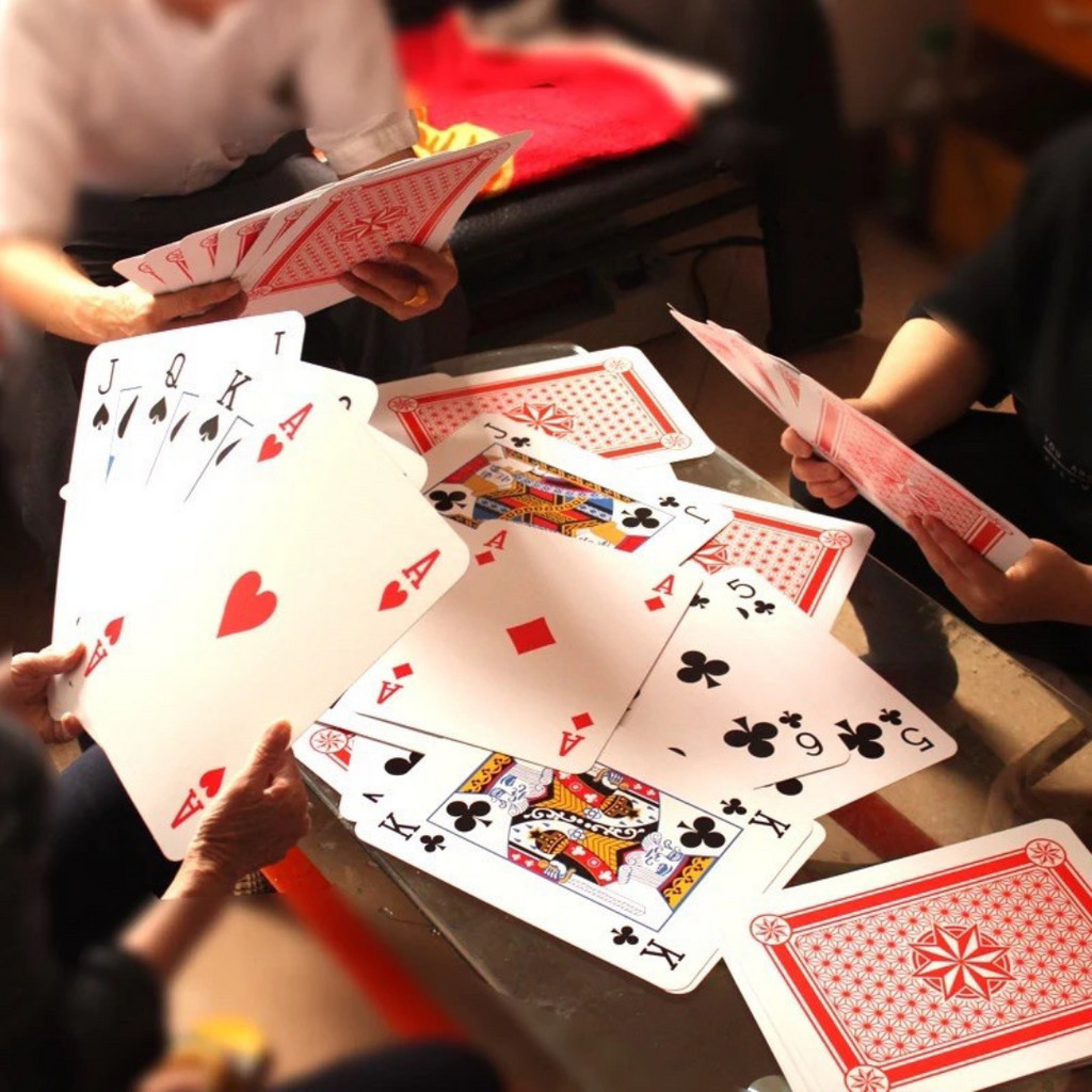 Giant Jumbo Poker Cards Casino Full Deck Oversized Playing Card A4 Size ...
