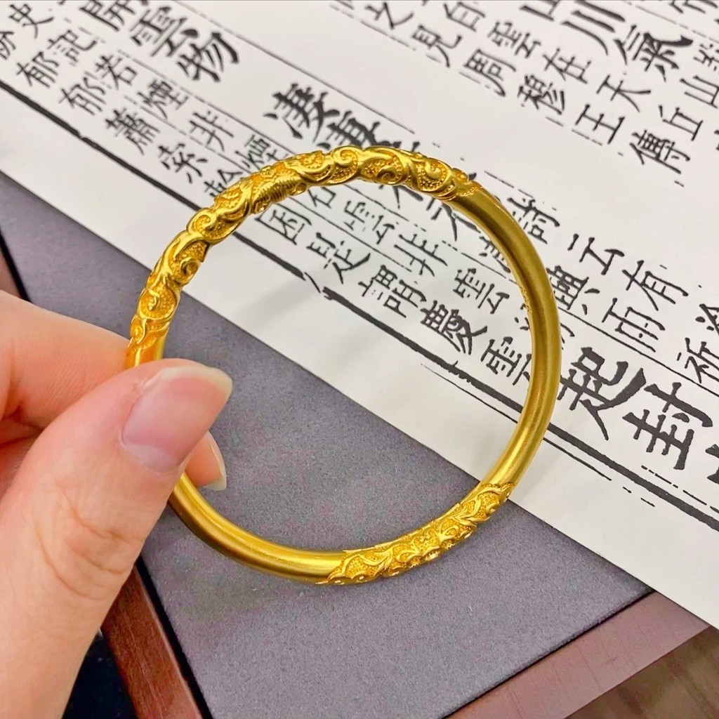 Live Streaming Frosted Gold Bauhinia Curly Grass Pattern Bracelet Color ...
