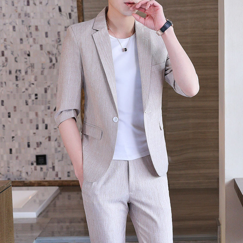 A small suit for men's soil 2025 summer handsome and light suit for men ...