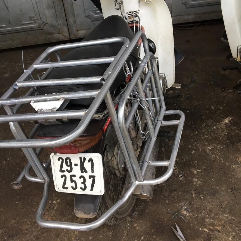 Baga stretcher on both sides for dream cars can open the trunk with a ...