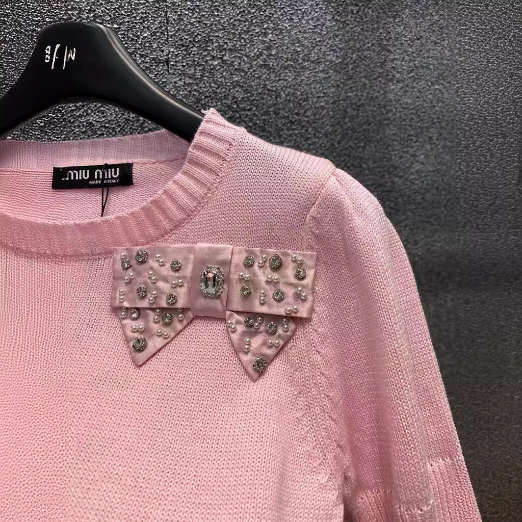 Miu MIU 24ss New Style Heavy Industry Nail Diamond Bow Knit Short ...