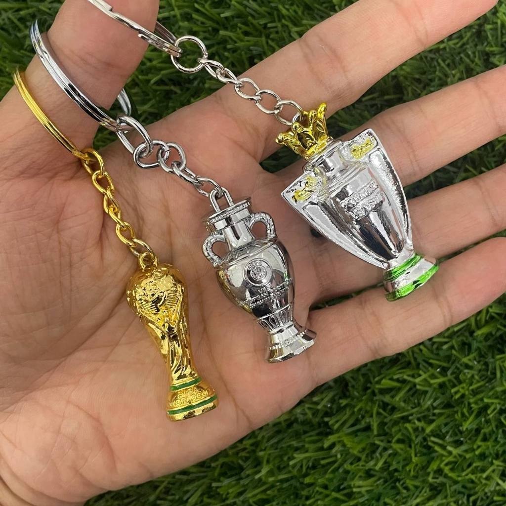 GANTUNGAN Trophy Keychain/Mini Trophy Keychain Football Trophy Mini ...